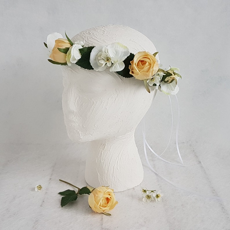 Yellow Rose Buttonholes Lemon Rose Buttonhole Best Man Flowers Groom ...