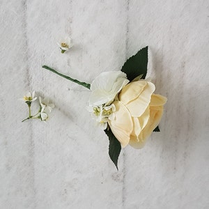 Yellow Rose Buttonholes Lemon Rose Buttonhole Best Man Flowers Groom ...