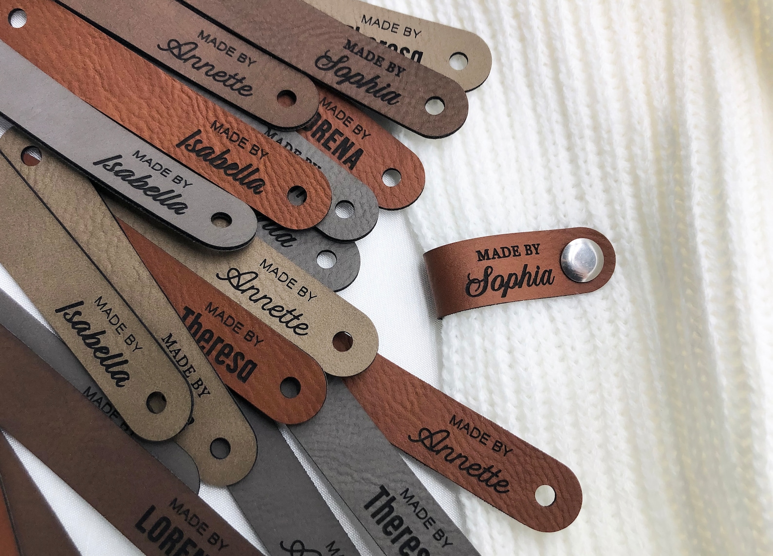 Personalisierte Label mit Chicago Screws / Kunstleder-Label mit ...