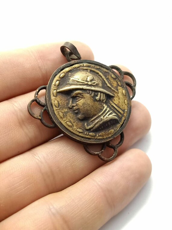 Rare Unique Roman Greek Brass Intaglio Engraved Round… - Gem