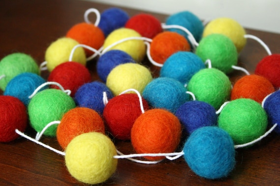 Baby Shower Primary Colors 15 Baby Shower Themes That Have Us Excited