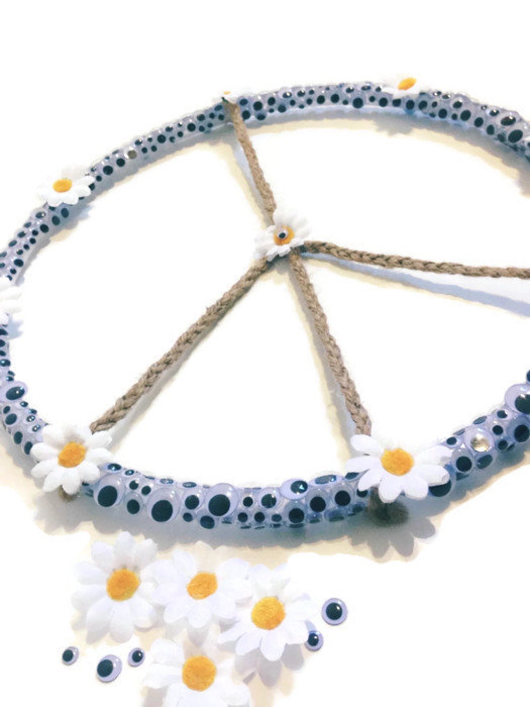 Lazy Eyed Daisy // Decorativo Hula Hoop signo de paz, 14", listo para ...