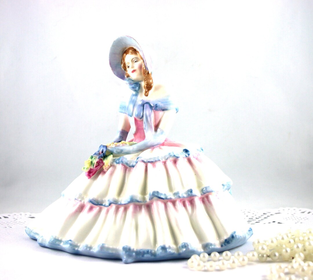 Royal Doulton Hand Made Beautiful Porcelain Figurine: Daydreams Theme ...
