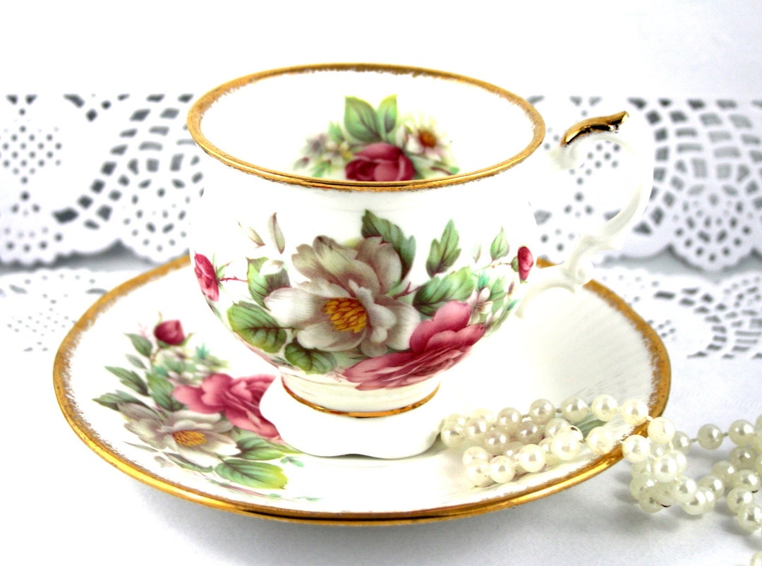 Elizabethan Staffordshire Lovely Floral Duo, Caroline Pattern, Hampton ...