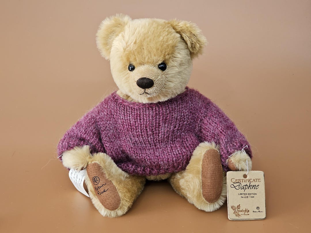 Vintage Robin Rive Daphne 15" Limited Edition Straight Beige Mohair ...