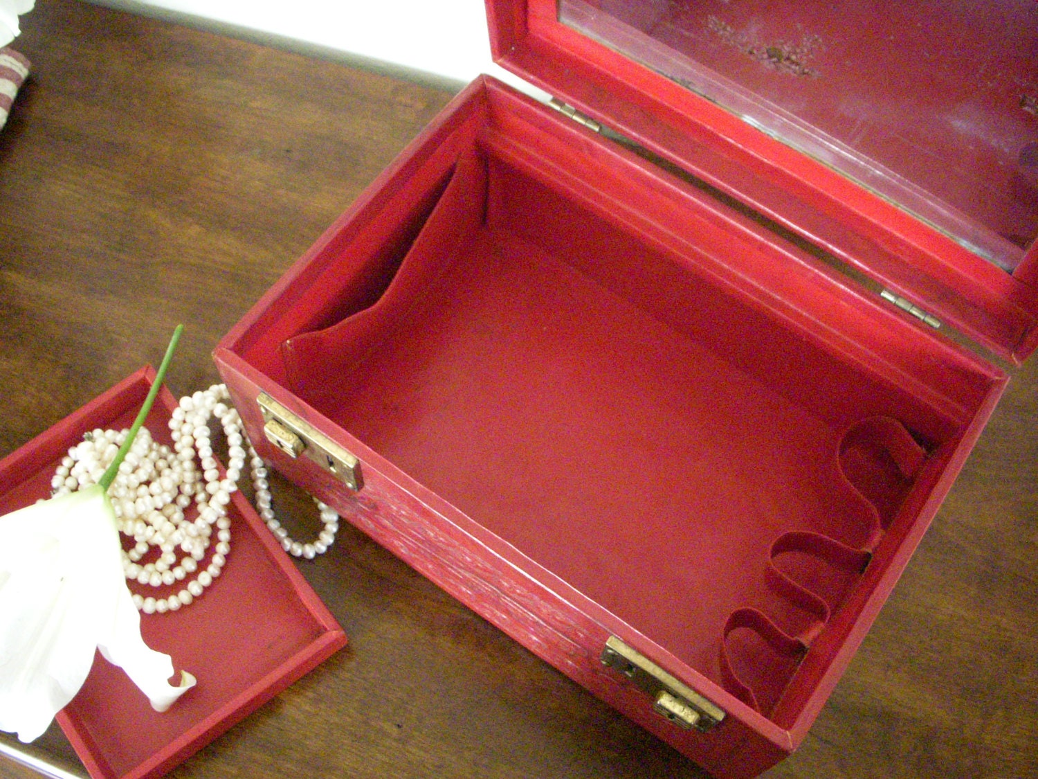 Vintage Red Tooled Leather Train Case for Jewelry or Cosmetics- with key!