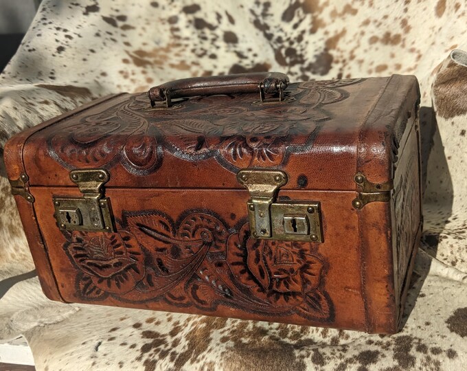 Vintage 1940s Tooled Leather Train Case Leather Jewelry Case Mexico ...