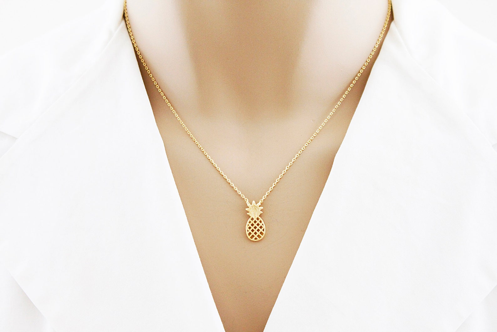 Tiny Pineapple Pendent Necklace Small Charm Necklace | Etsy