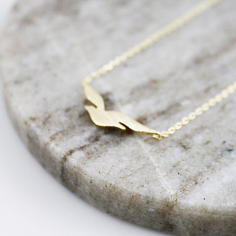 Gold Seagull Pendant Necklace. Bridesmaid Gift. Bridesmaid - Etsy