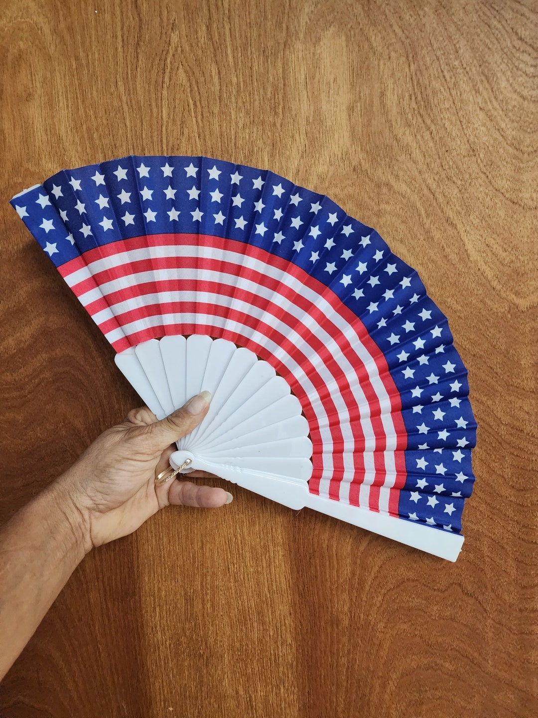American Flag Fan Patriotic Red, White & Blue Striped Folding Hand Fan ...