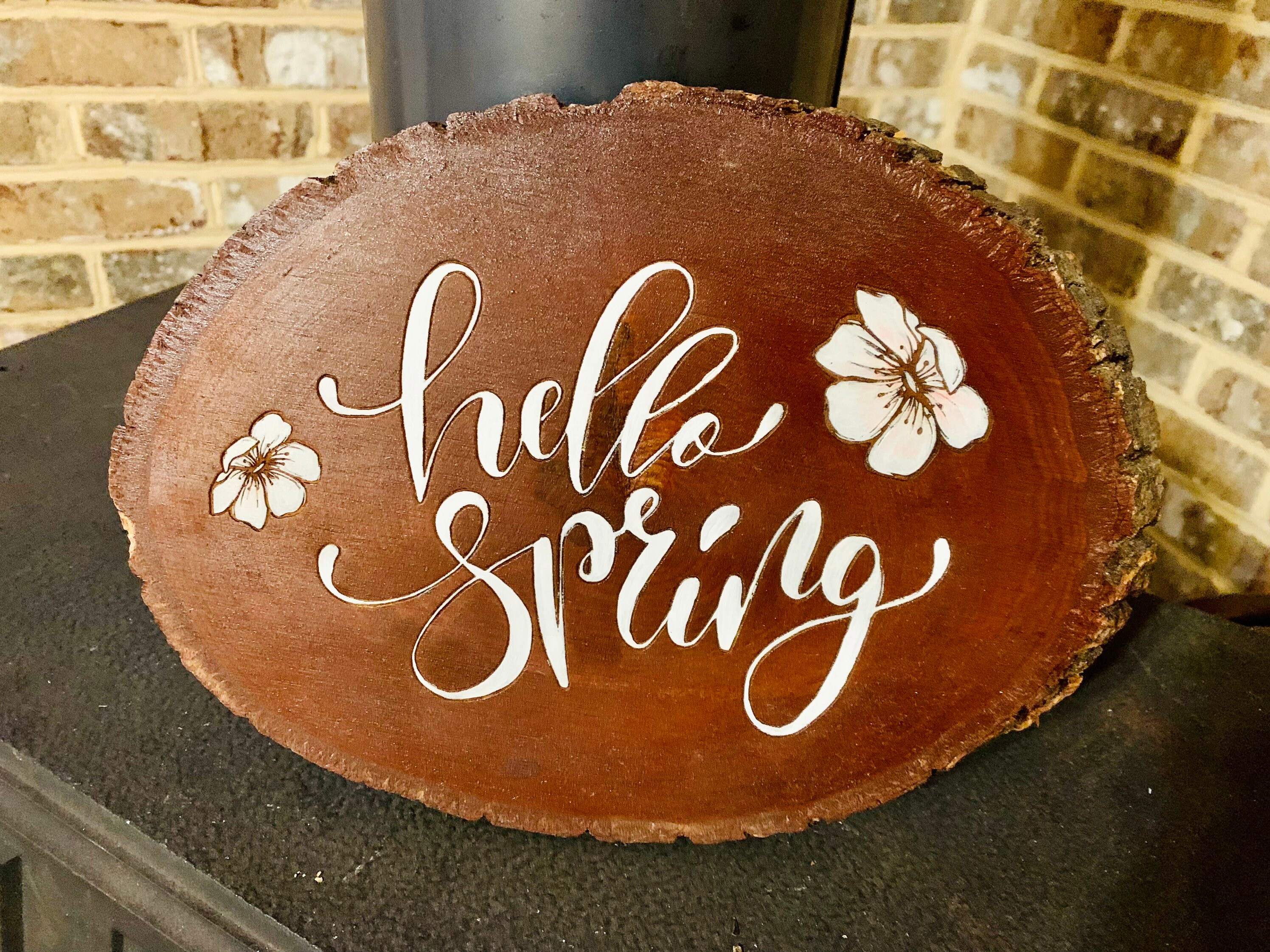 Hand Painted Hello Spring Wood Slice Sign: Rustic Farmhouse Decor - Etsy
