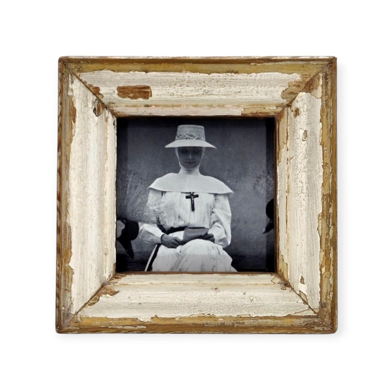 6x6 Chippy Paint Photo Frame: Reclaimed Wood, Shabby Chic Decor - Etsy