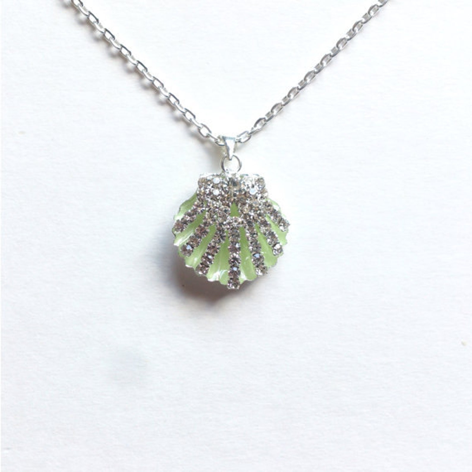 Small Glow in the Dark Mermaid Necklace Sea Shell Pendant - Etsy