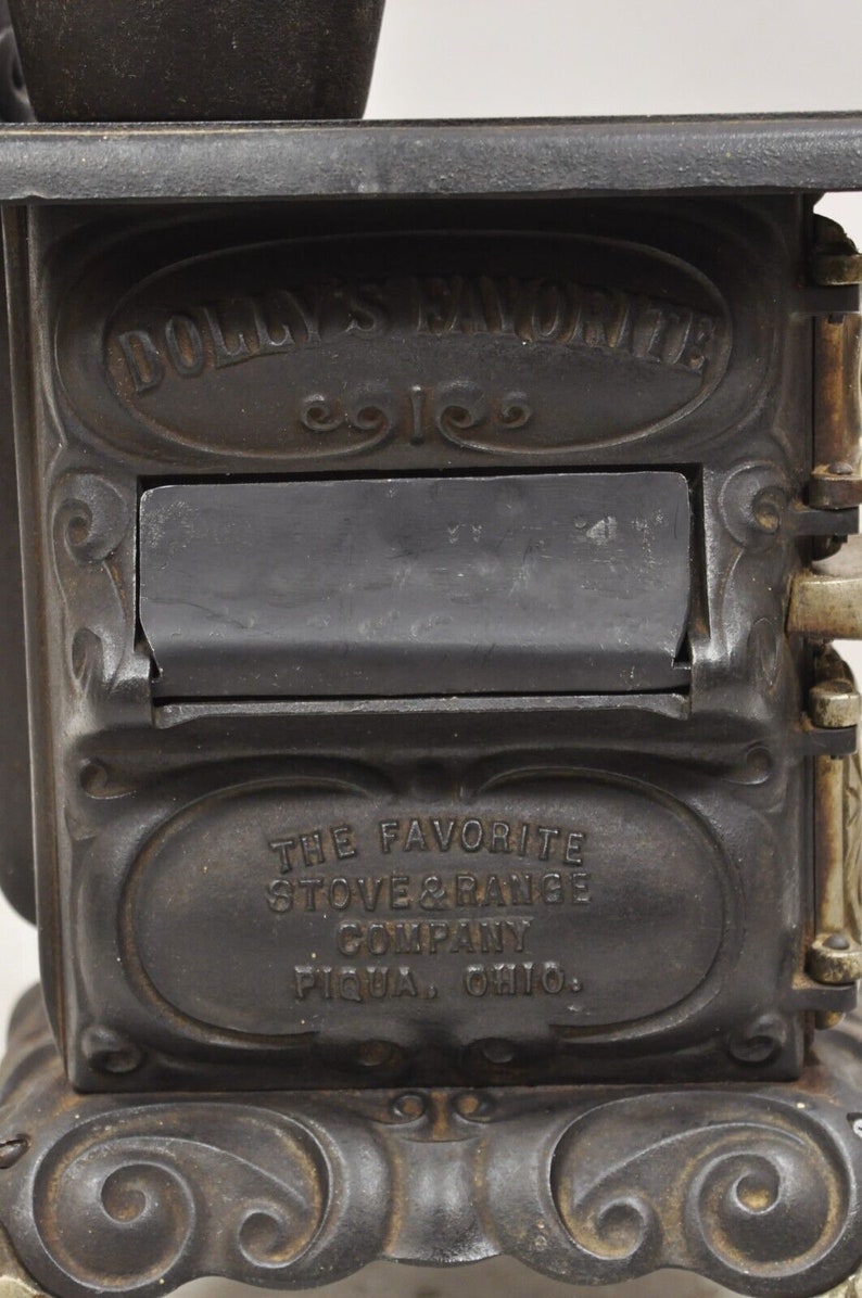 Antique Dollys Favorite Cast Iron Childs Salesman Sample Stove by ...