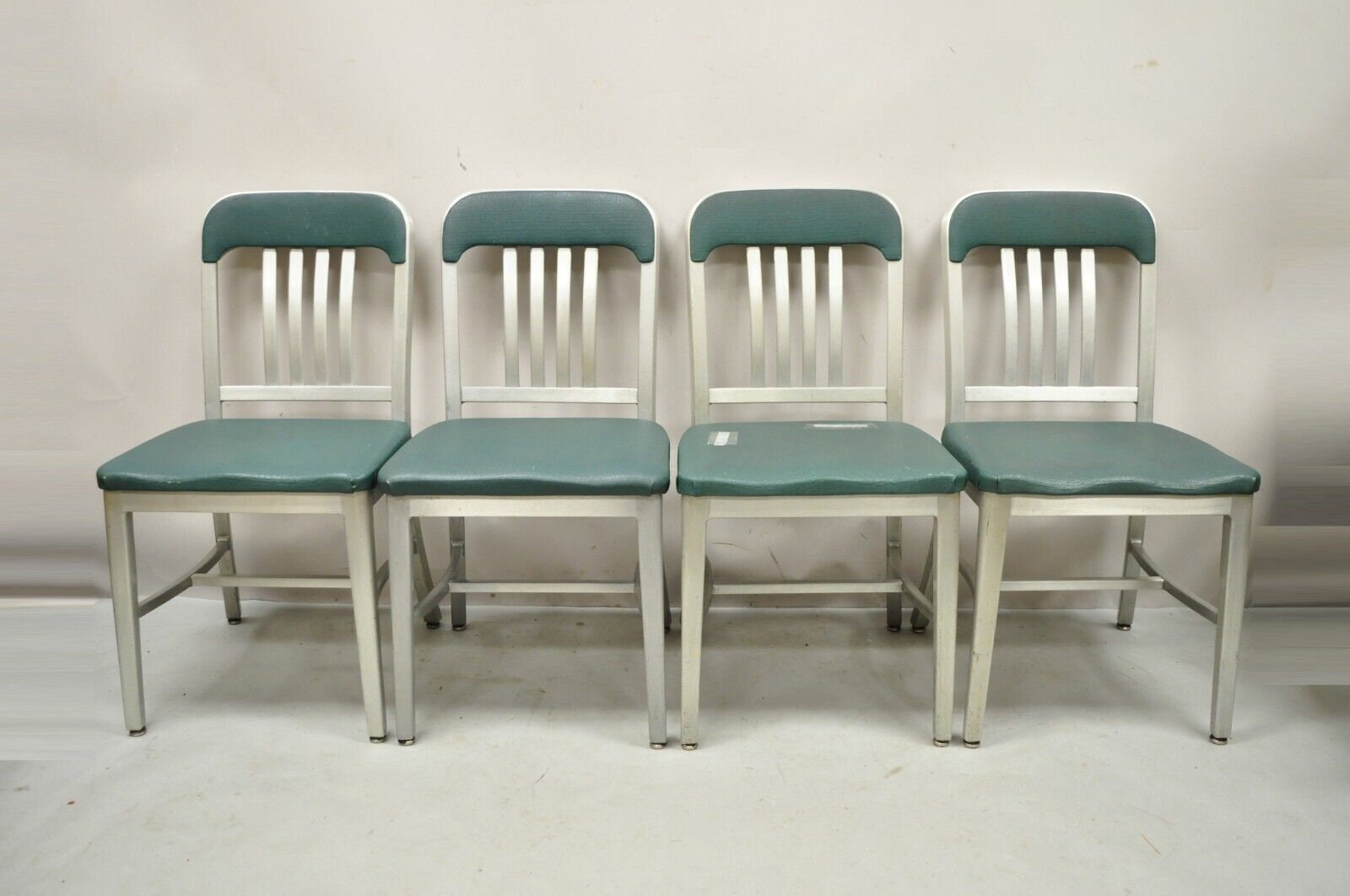 Good form aluminum chair store