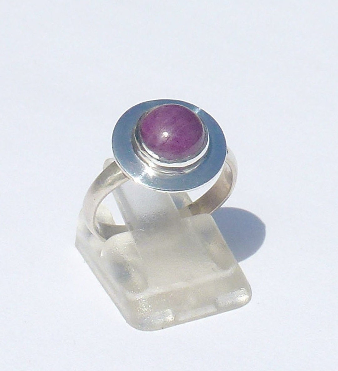 925 Silver CORUNDON RING, Ruby Strain, Ring Size 56, Refined Round Ring ...
