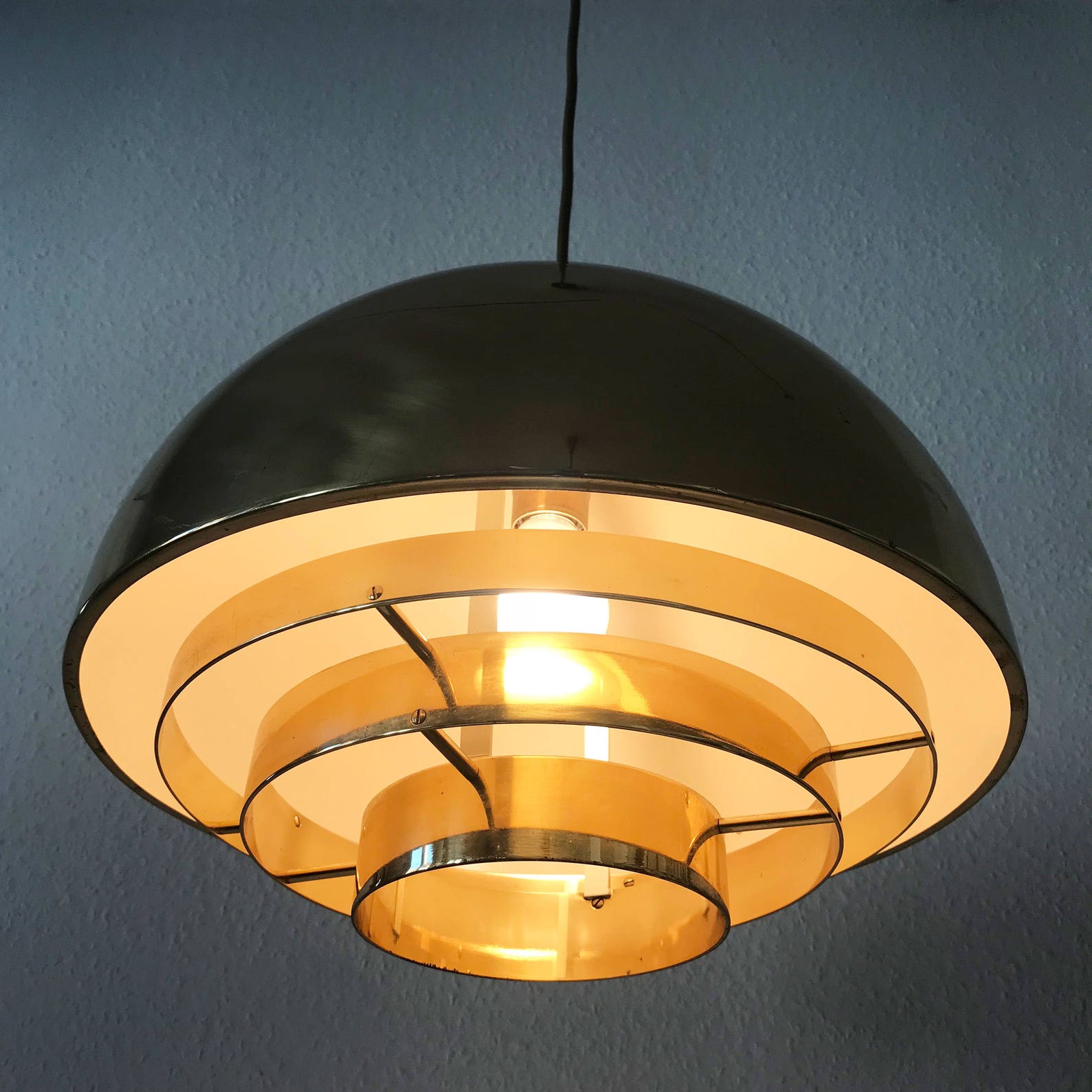 Gorgeous Mid Century Modern Pendant Lamp | Hanging Light by VEREINIGTE ...
