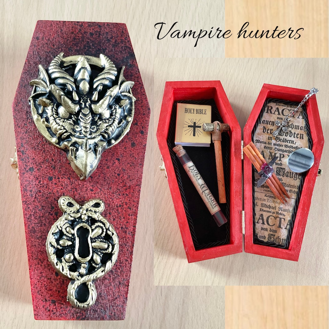 Vampire Hunting Kit, Miniature Vampire Slayer Prop, Resin Dragon Decor ...