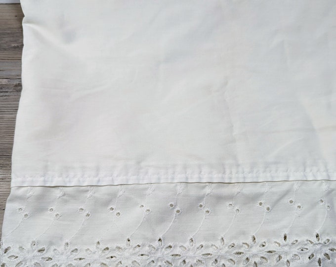 Vintage White Eyelet Sheet 70's Dan River Queen, Country Farmhouse Chic ...