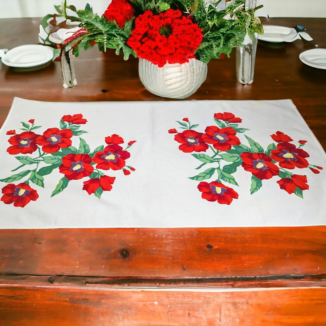 1950s Short Table Runner White Cotton Red Poppies Mid Century Kitchen ...