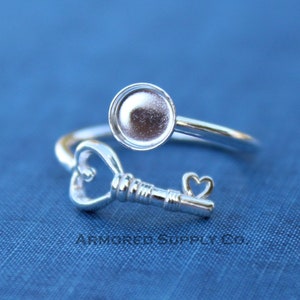 Silver Heart Key Adjustable Bezel Cup Ring Blank, Round Cabochon ...