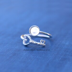 Silver Heart Key Adjustable Bezel Cup Ring Blank, Round Cabochon ...