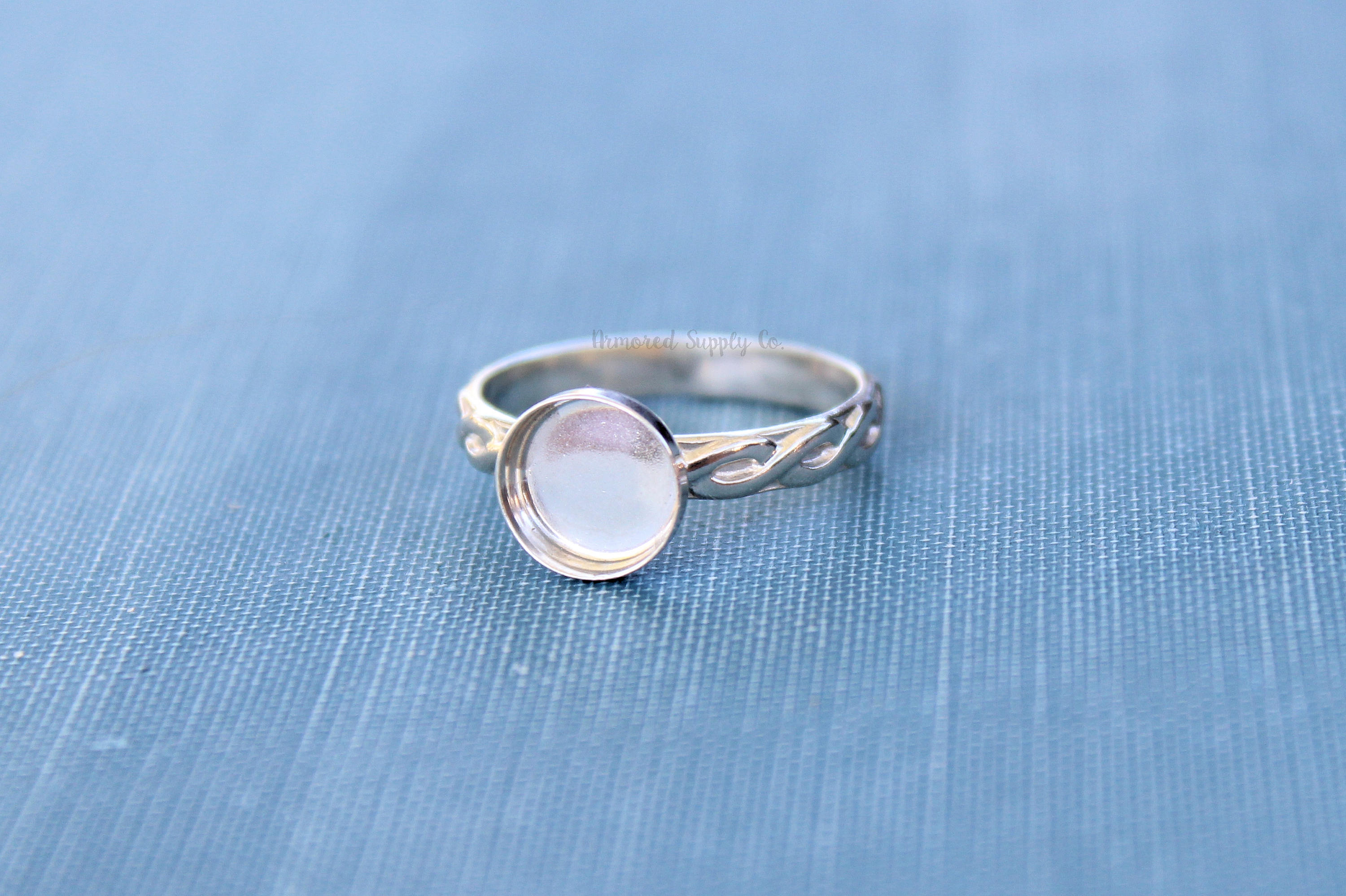 Celtic Infinity Bezel Cup Ring Blank, Round Cabochon, Cabochon, Resin ...