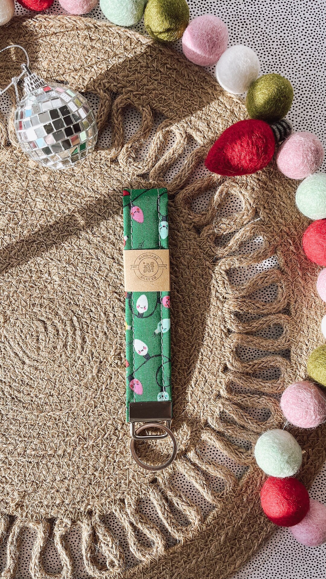 Christmas Lights Key Fob | Christmas Wristlet | Sparkly Keychains - Etsy