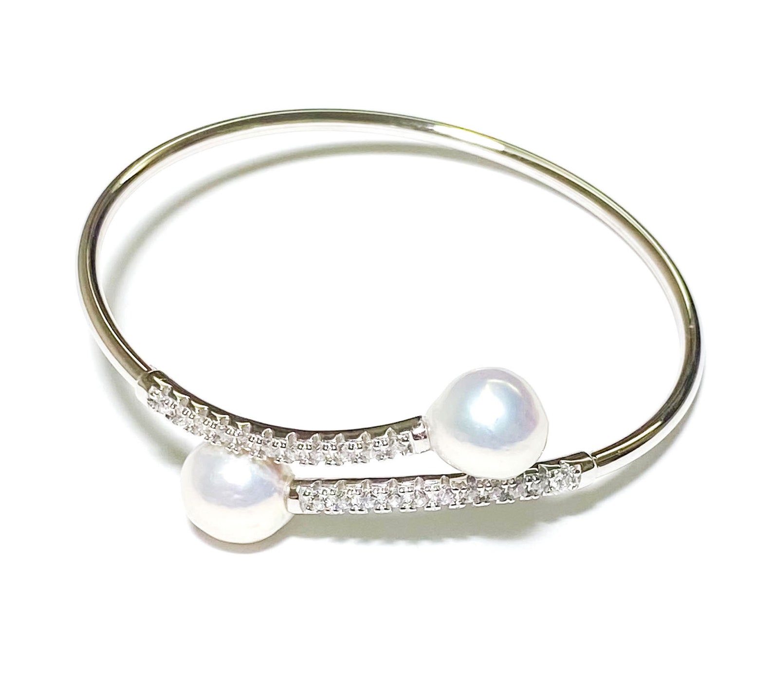 Double Cultured pearl bangles / white pearl bangle Purple | Etsy