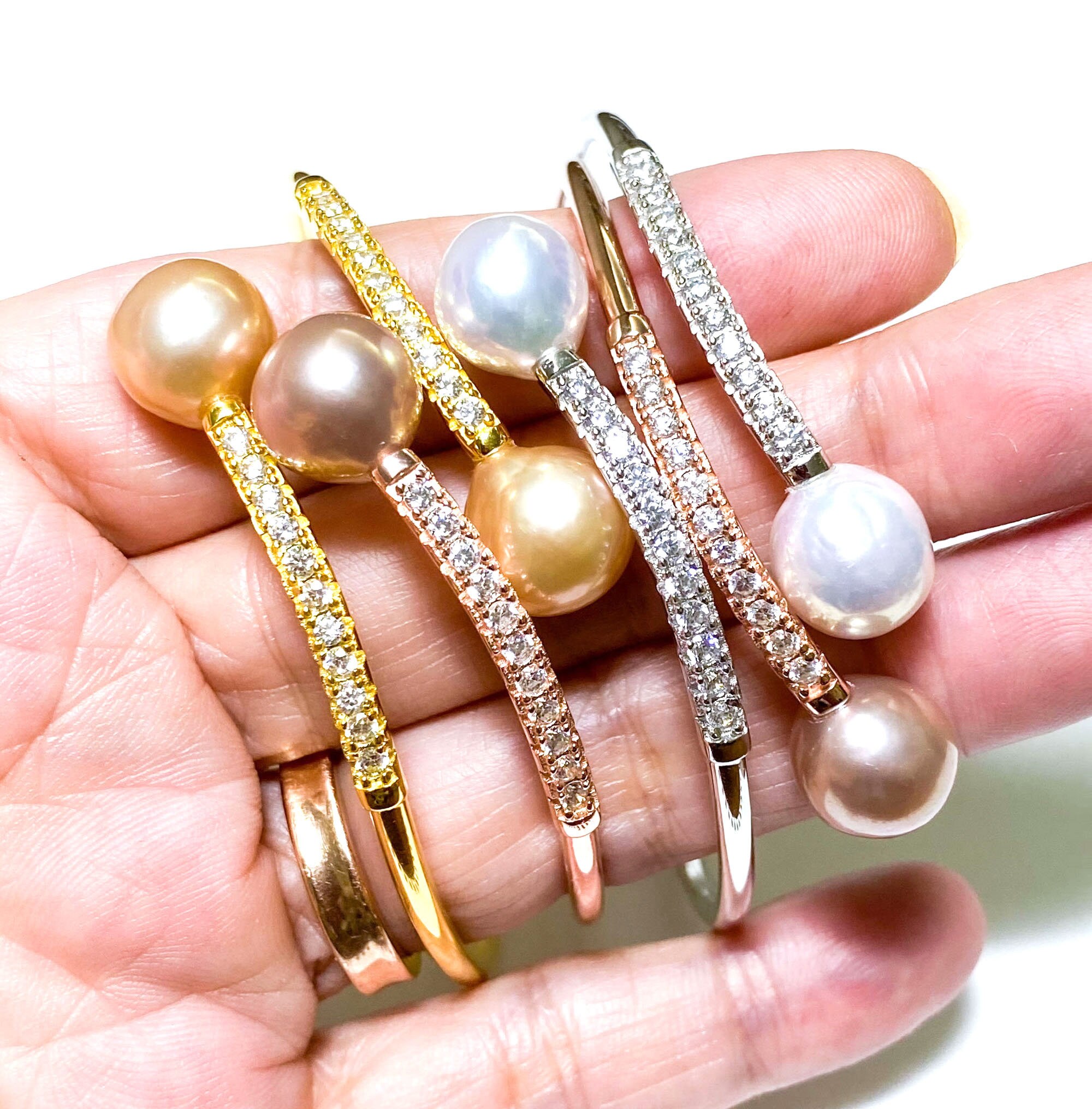 Double Cultured pearl bangles / white pearl bangle Purple | Etsy