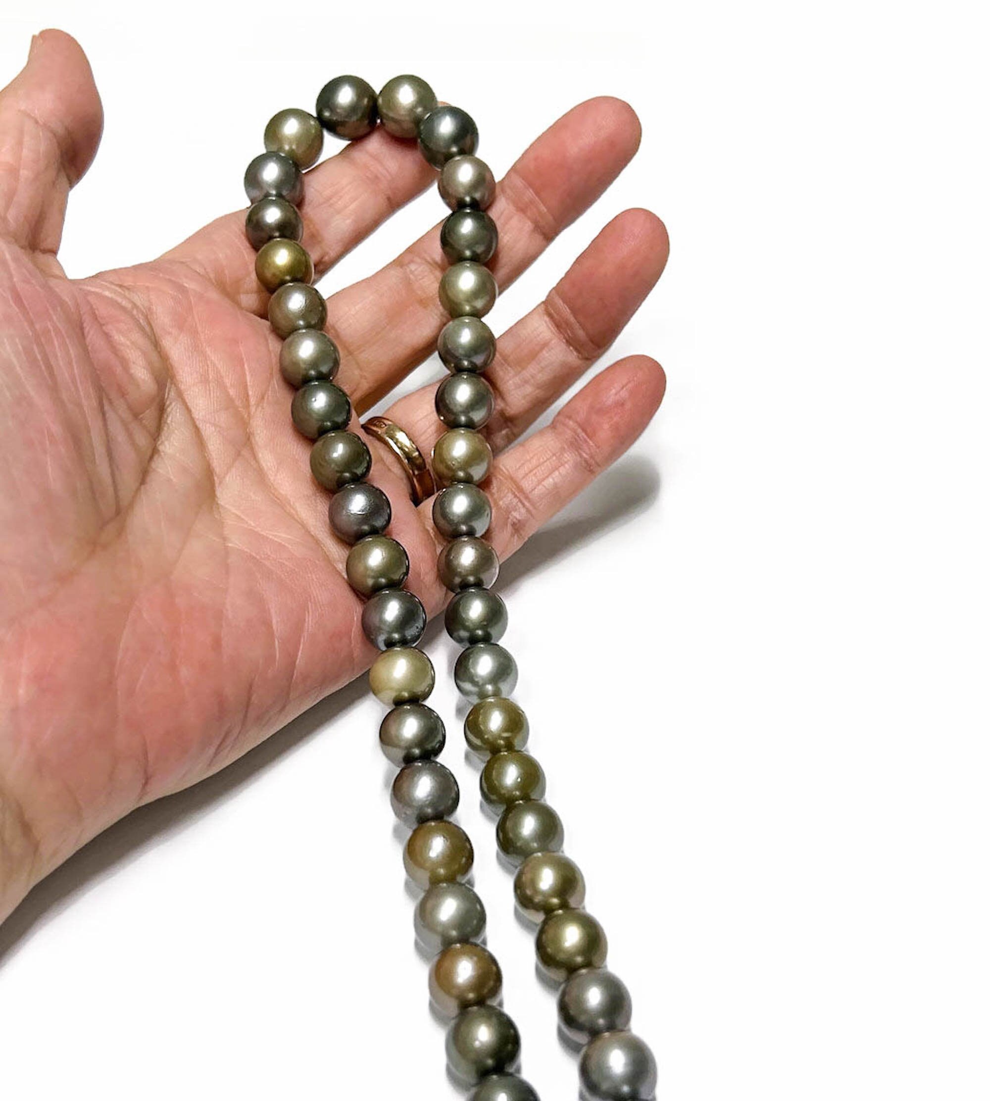 Iridesse Tahitian Pearls