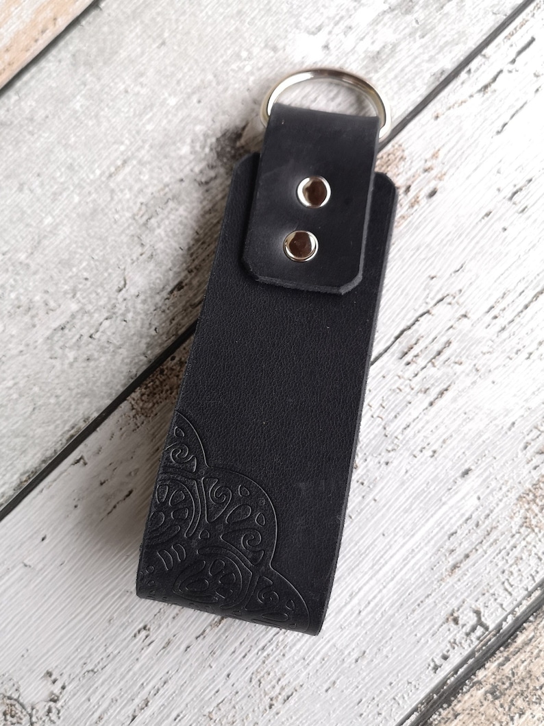 Keychain With Punch Motif, Made of Vegetable Tanned Leather, Authentic ...