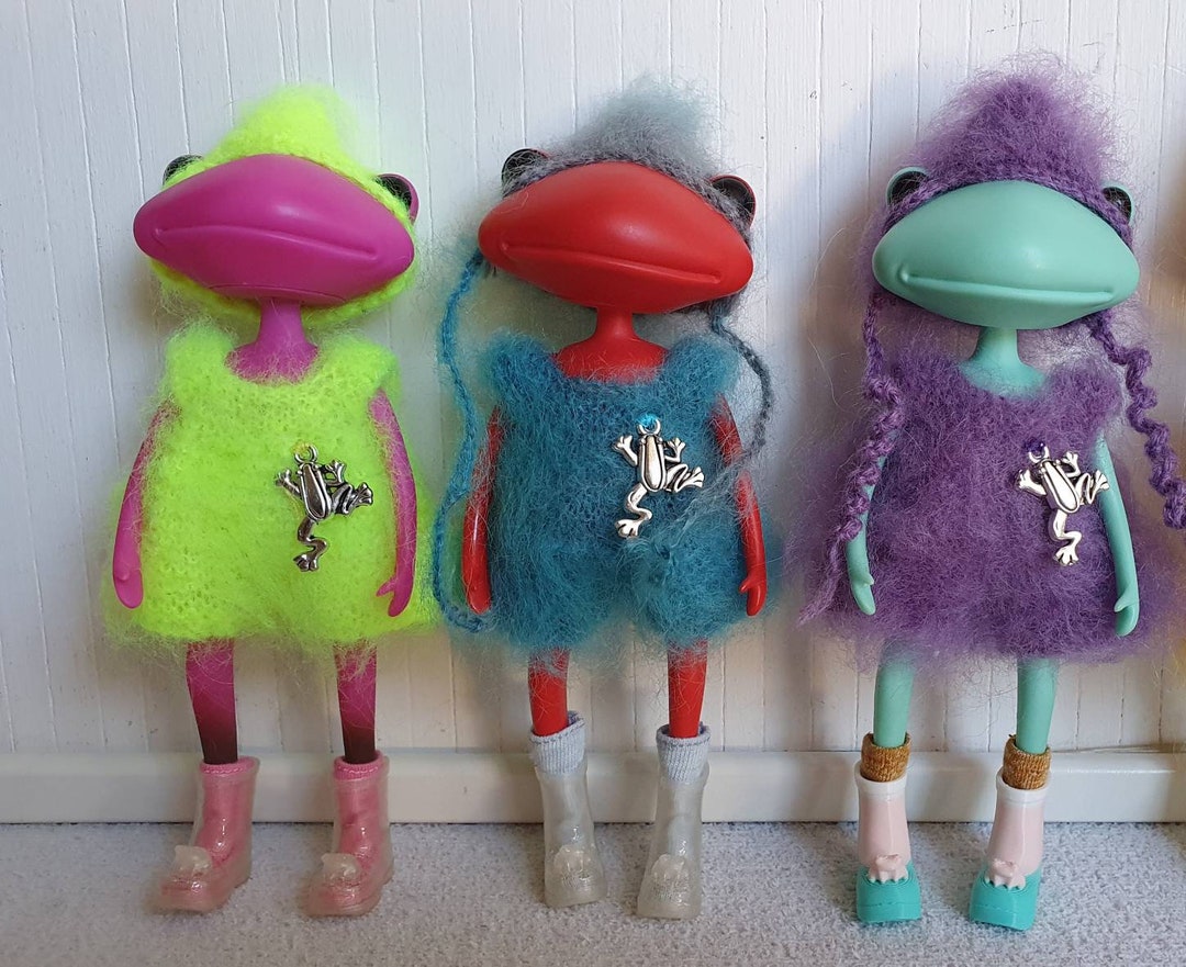 Breastplate and Hat Outfit for Wonder Frog - Etsy