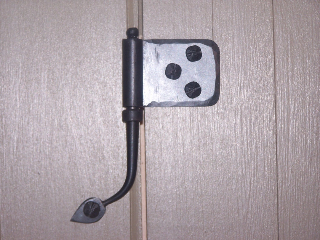 Rat Tail Hinge W/straight Flag. Blackened and Oiled Finish. - Etsy