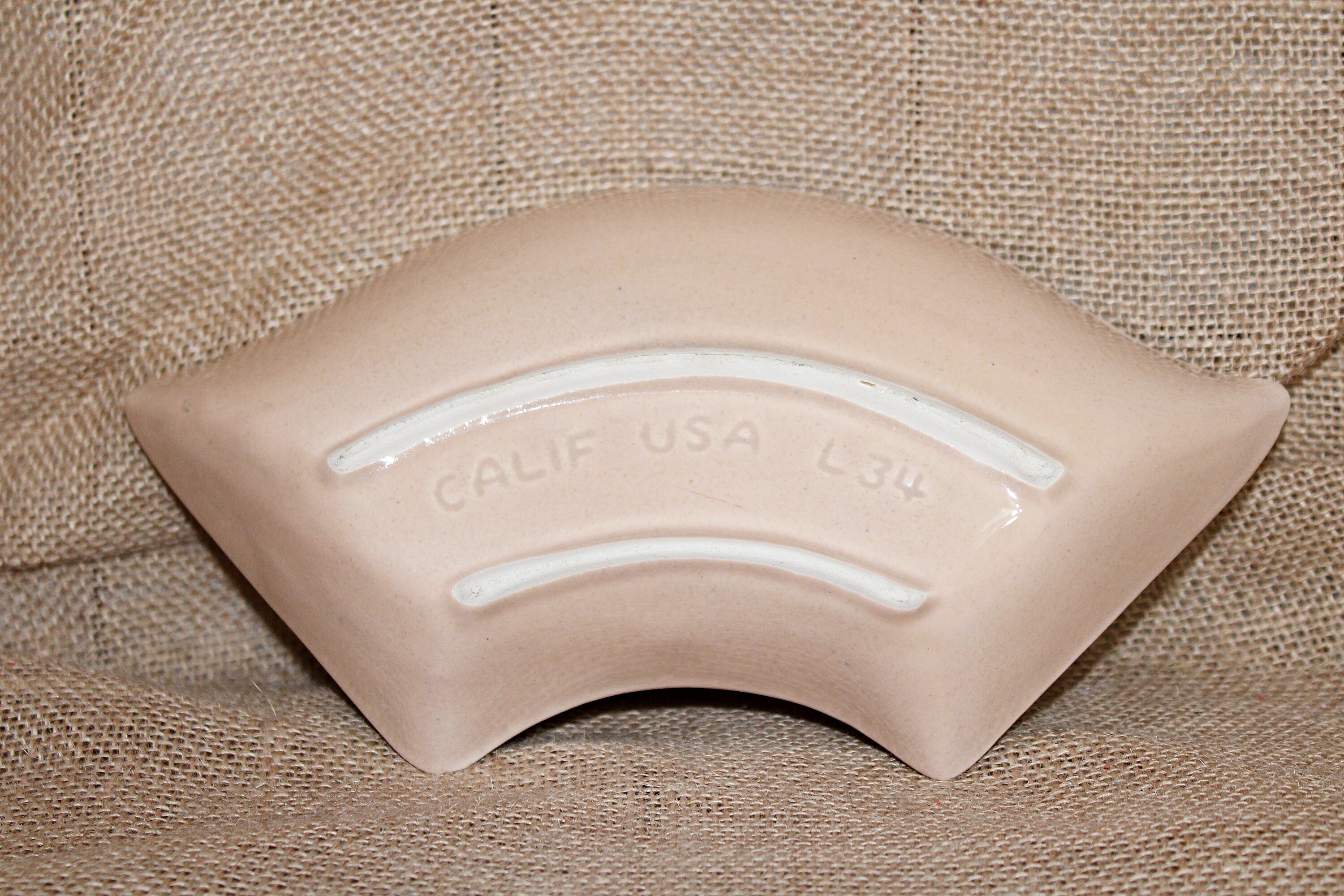 California Pottery Beige Wave Snack Bowl, Calif USA, L34, Chip and Dip ...