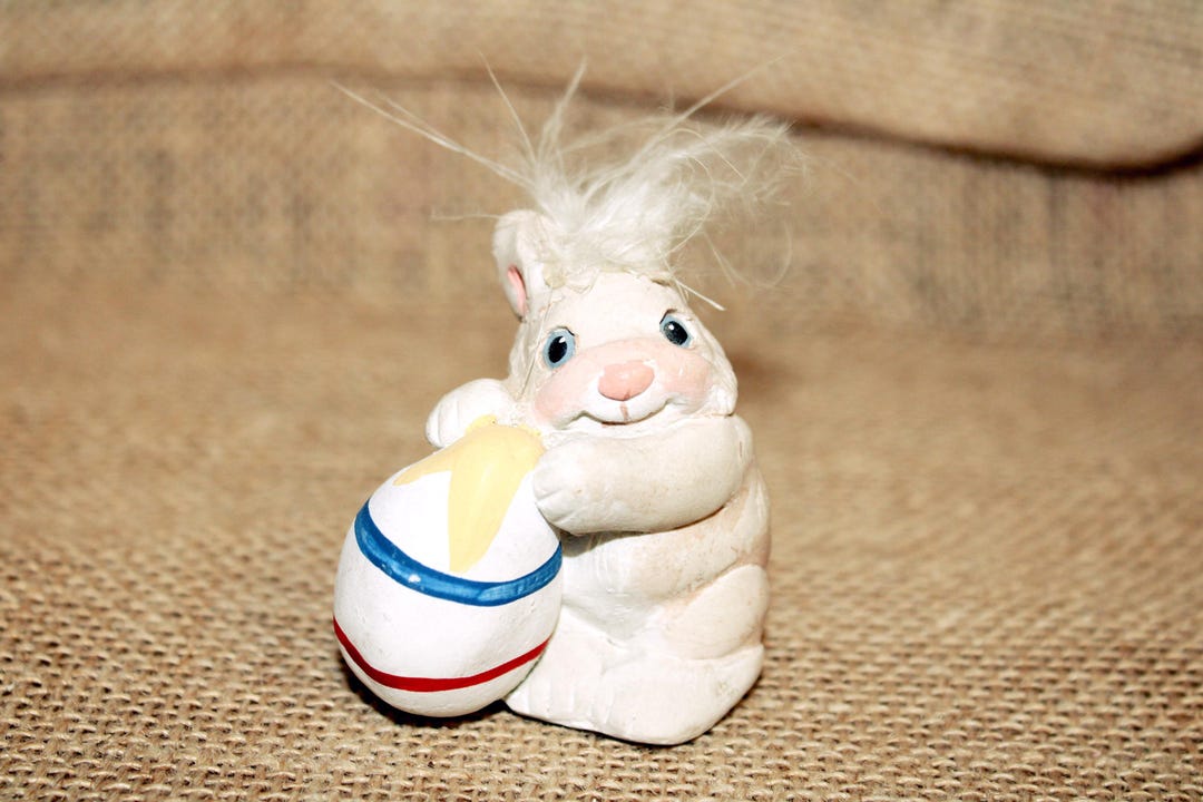 Dreamsicles Bunny With Egg, Hair, Blue Eyes, Pink Cheeks, Smiling ...