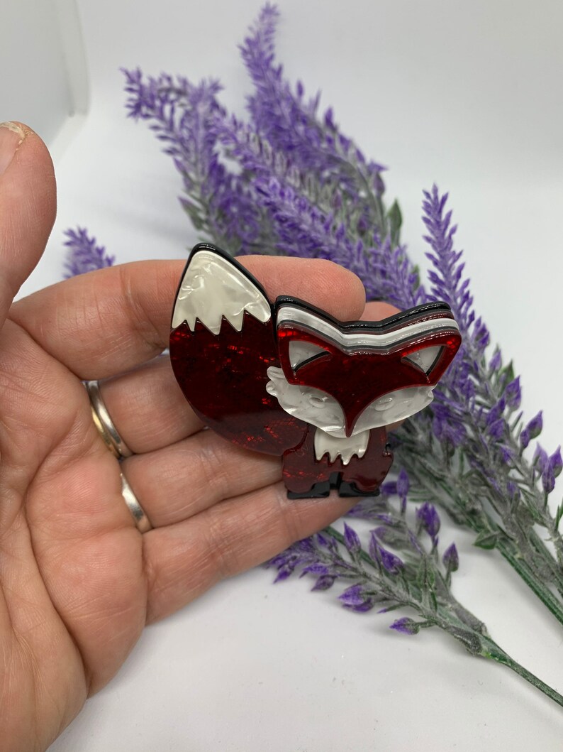 Gorgeous Sitting Art Deco Red and White Fox with Large Bushy | Etsy