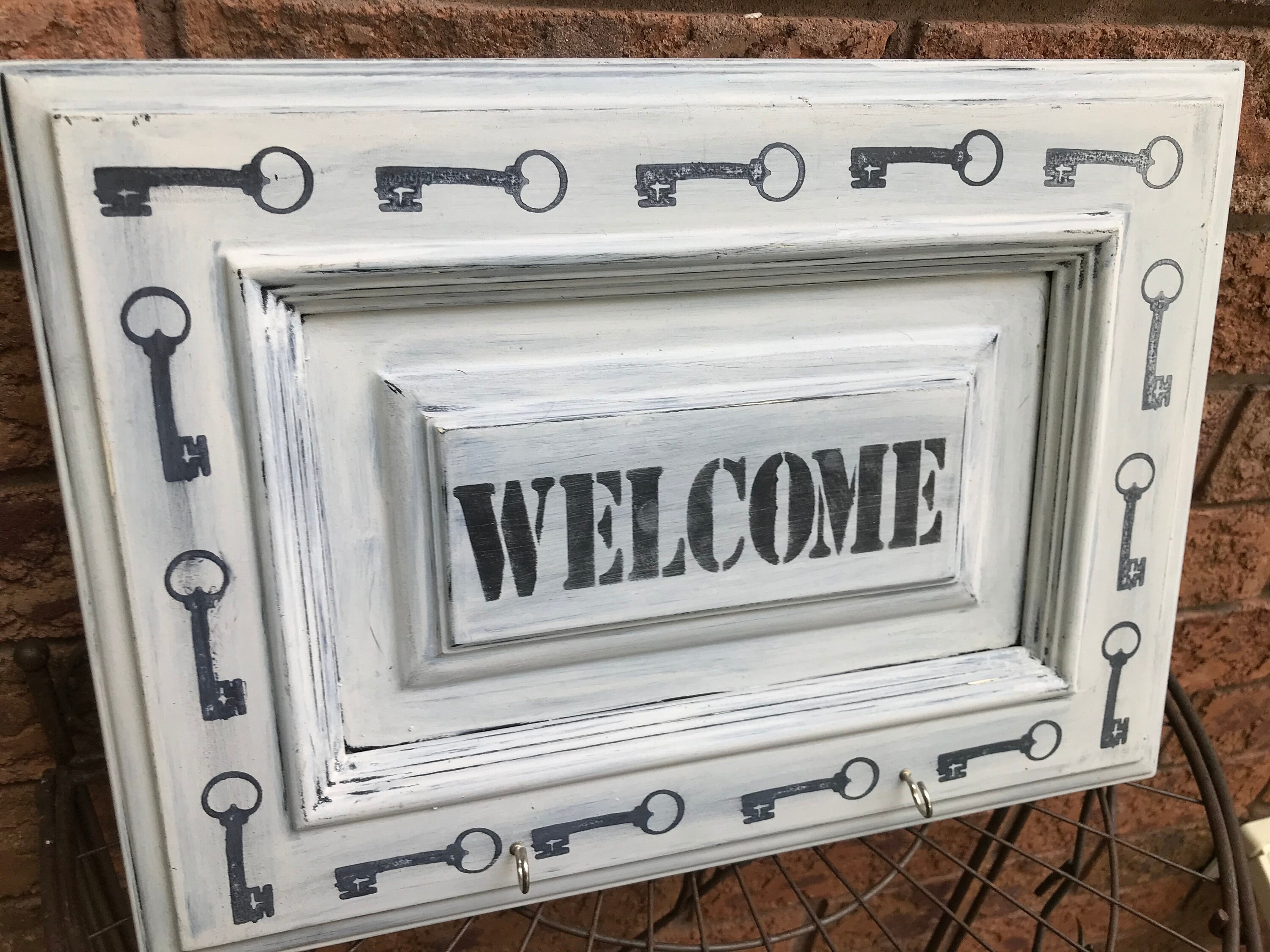 WELCOME/KEY HOOK Sign/refurbished Cabinet /skeleton Key | Etsy Canada