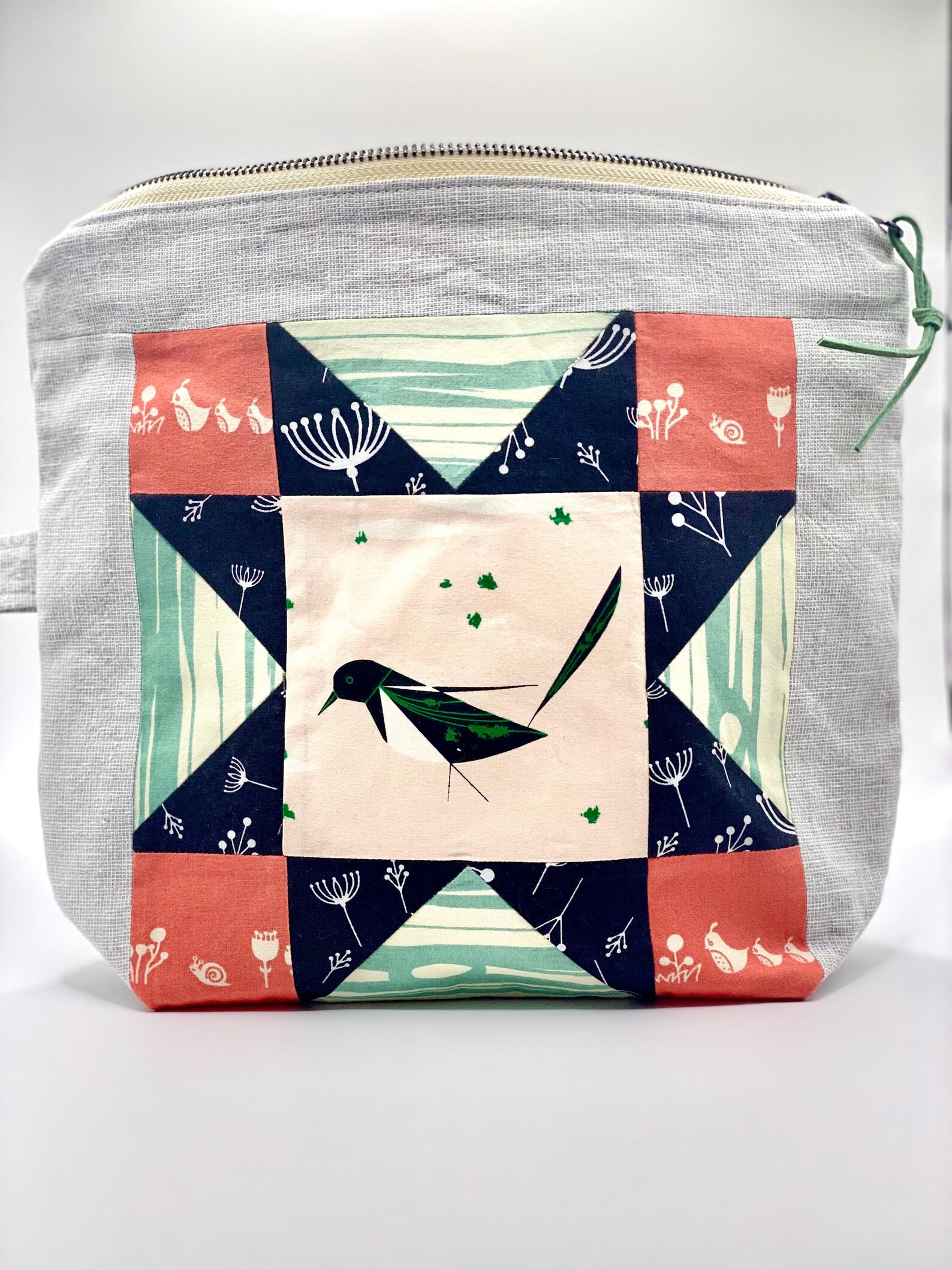 Charley Harper Winter Birds Project Bag: Magpie* - Etsy