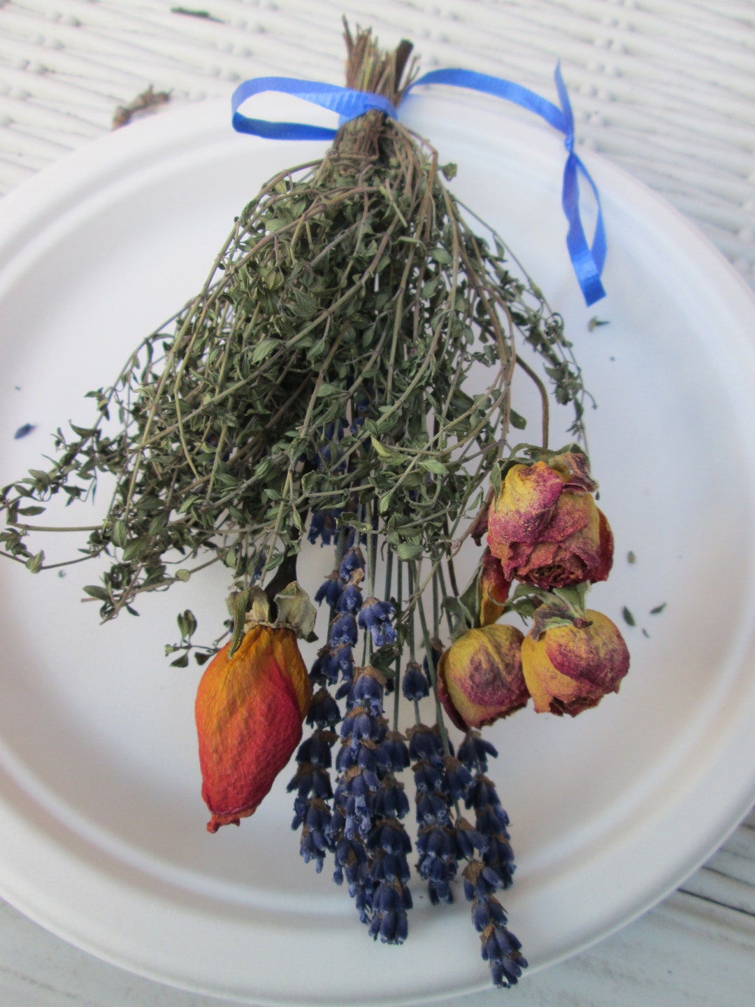 Dried Lavender Rose Herb Bundle – Rustic Botanical Swag - Etsy