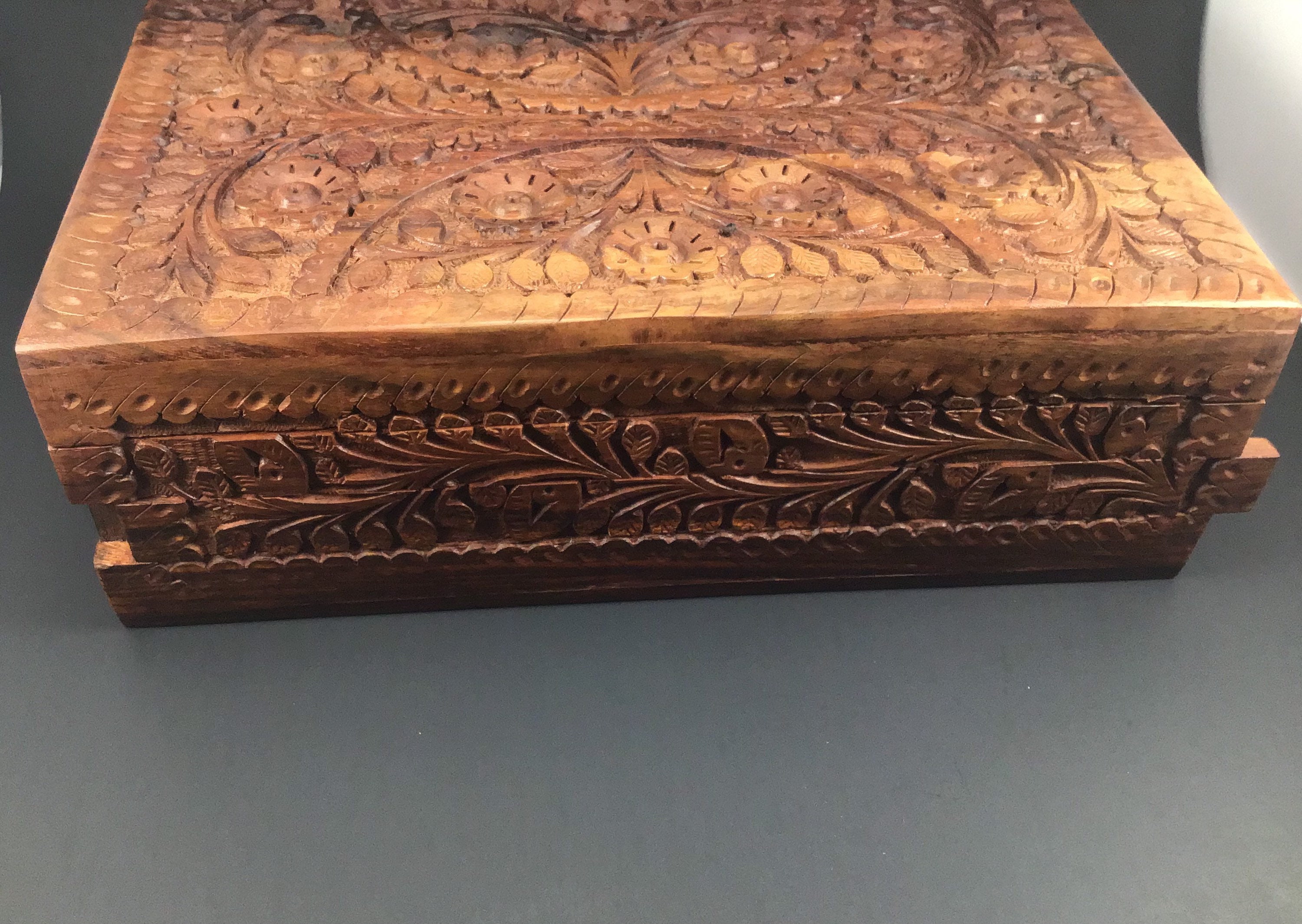 Keepsake Hidden Lock Box / Flower Hand Carved Rosewood Box / | Etsy