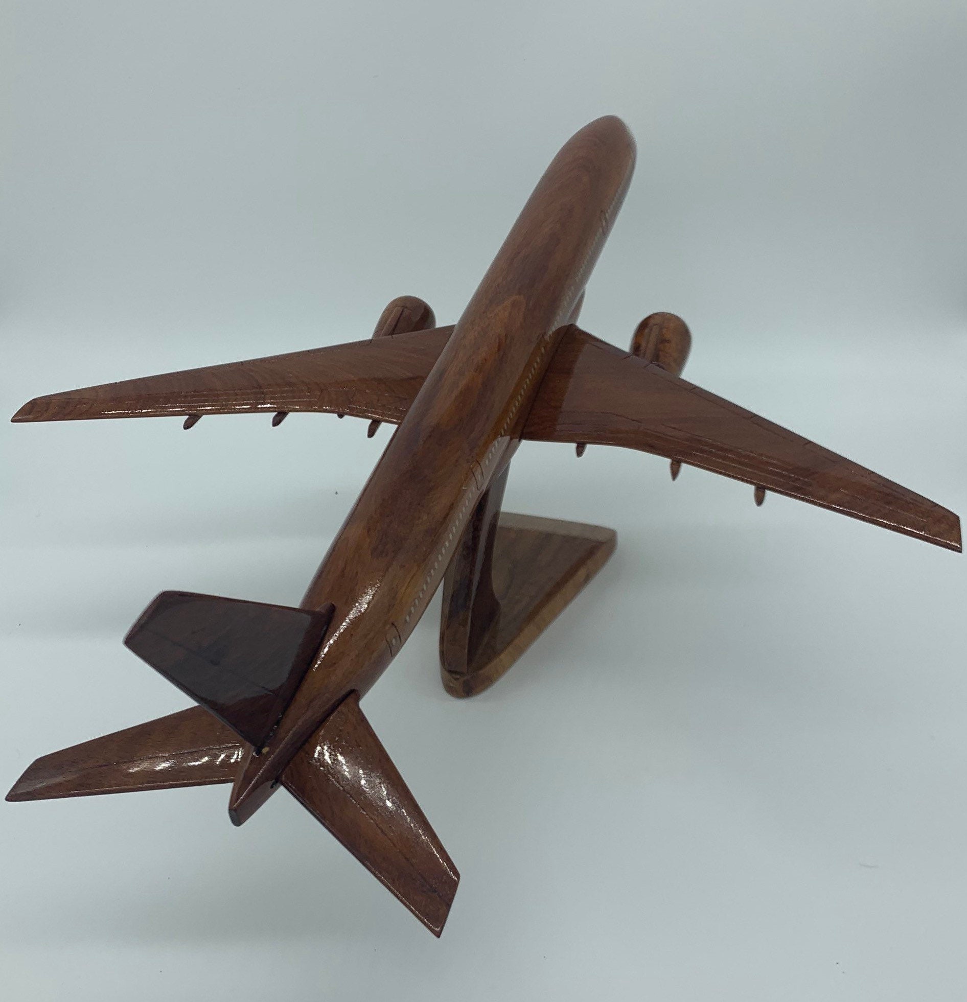 Boeing 777 Wooden Pilot Gift / Triple 7 Plane / Flight - Etsy