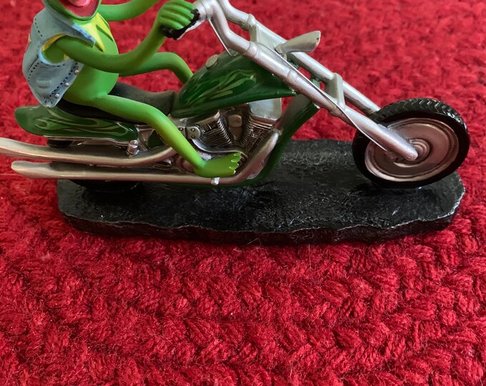 Kermit the Frog Motorcycle Rider, Easy Green Rider, Muppet Motorcycle ...