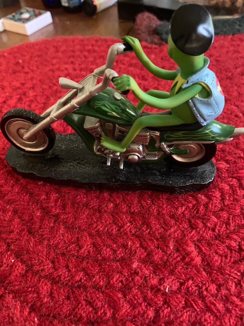 Kermit the Frog Motorcycle Rider, Easy Green Rider, Muppet Motorcycle ...