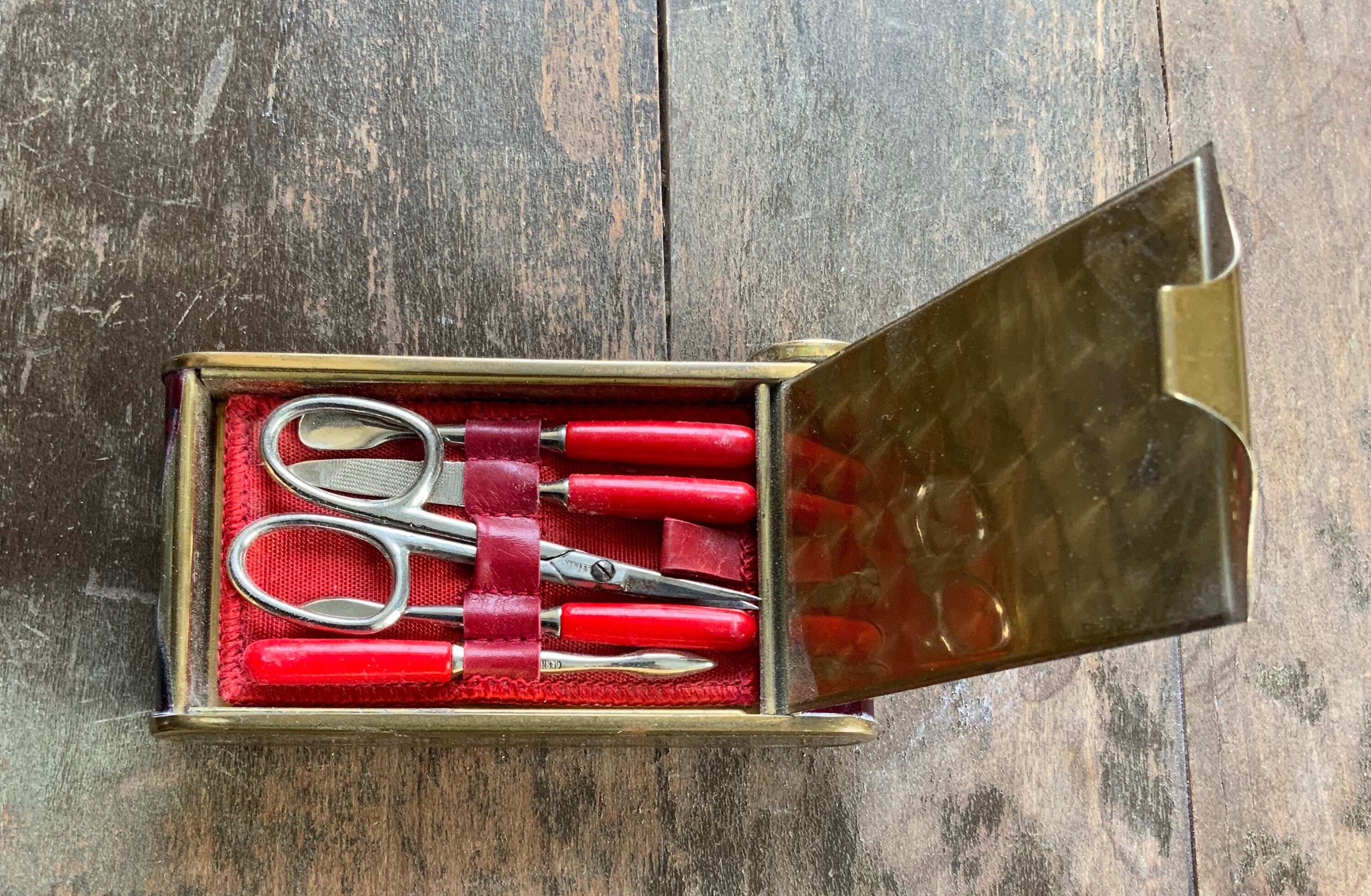 Vintage Compact and Manicure Set Figural Compact Camera - Etsy