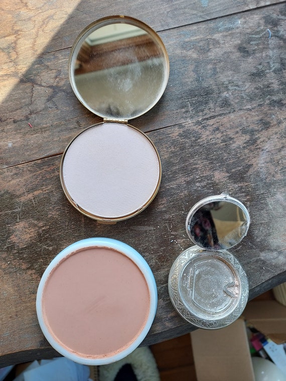 Compact Lot, 3 Vintage Compacts, Vintage Jergens, Pow… - Gem