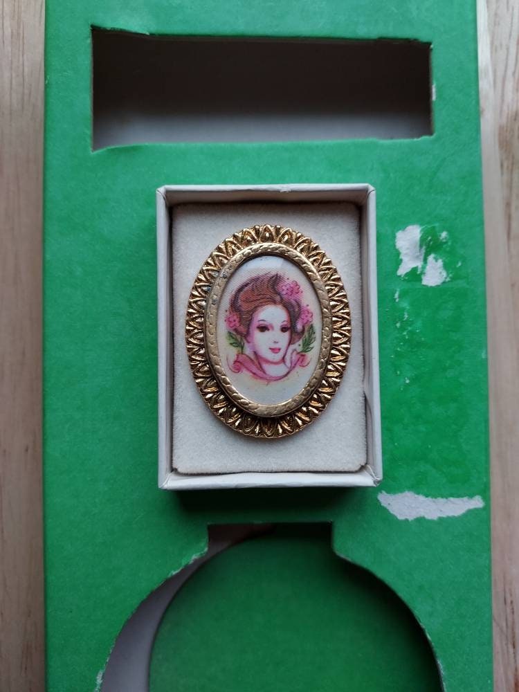 Vintage Avon Compact Set, Avon Compact, Lipstick, Pin Set, Mid-century ...