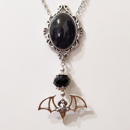 Vampire Bat Necklace Gothic Bat Necklace Halloween Jewelry - Etsy