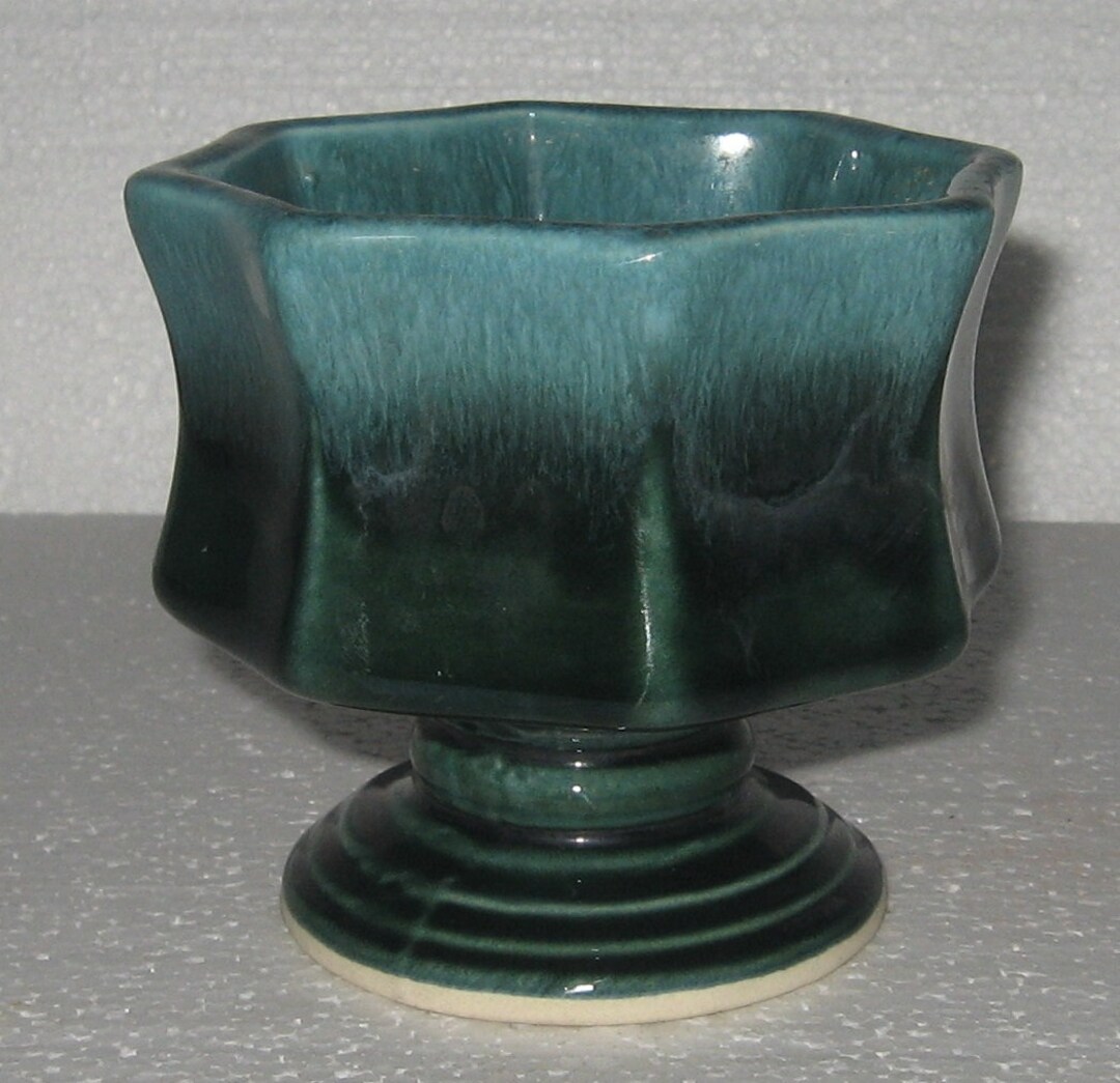 Hull Imperial Planter - Etsy