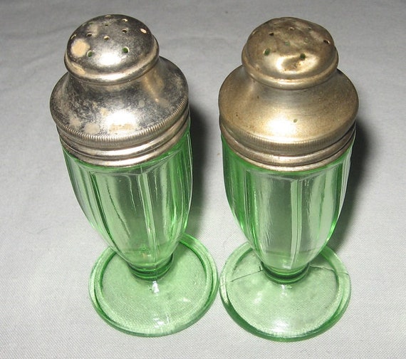 Green Depression Glass Salt Pepper Shakers - Glass Designs